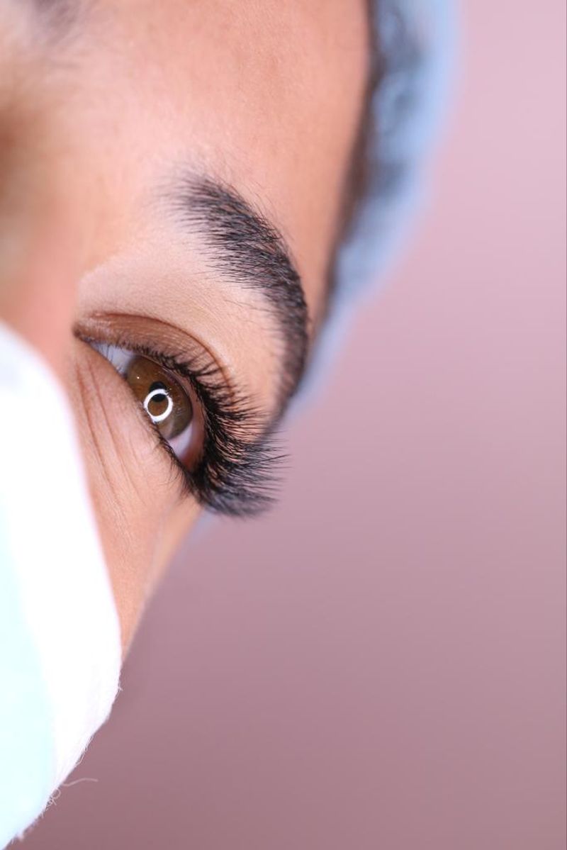 BEGINNER’S GUIDE TO LASH EXTENSIONS - Facecouture